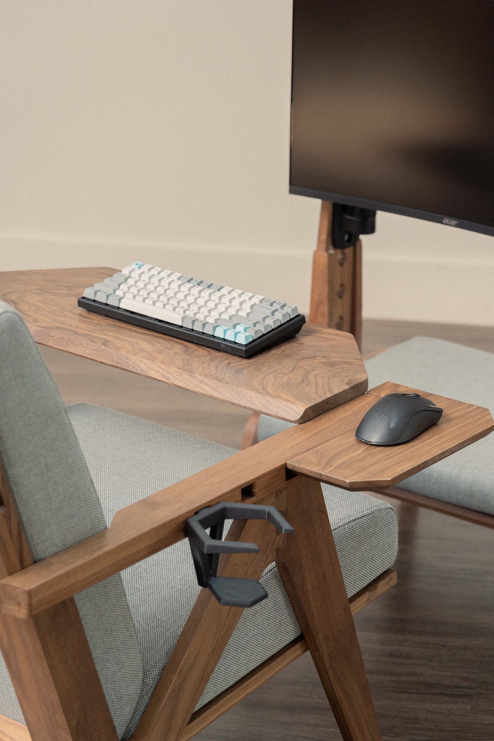 Envy - The Armchair Workstation – Bateman Labs